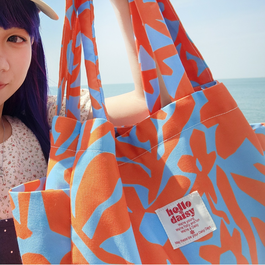 Hello Daisy [แบรนด์ไทย] กระเป๋าแคนวาส Weekend bag มีช่องใส่กระบอกน้ำ ...