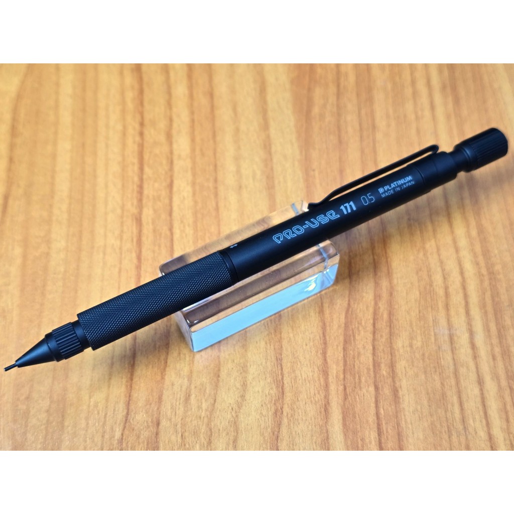 (*มือสอง มีร่องรอยการใช้งาน อ่านรายละเอียดก่อนนะคะ*) ดินสอกด Platinum ...