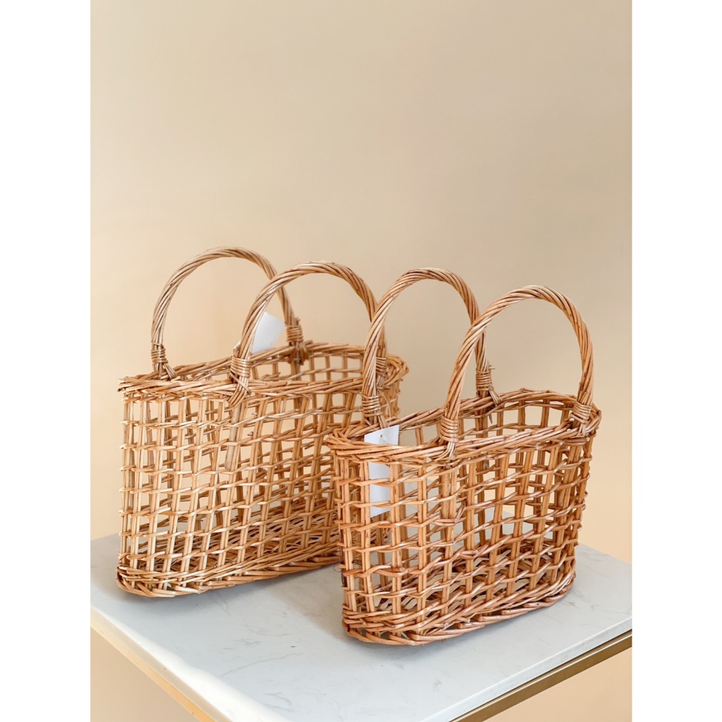 กระเป๋าสานสีธรรมชาติ กระเป๋าใส่ของ กระเช้าจัดดอกไม้ BK-412 | Shopee Thailand