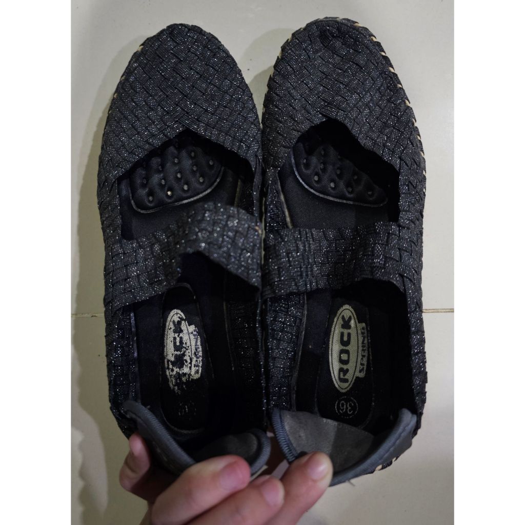 รองเท้าสานยางยืดรุ่นคัทชูแบรนด์rockspring | Shopee Thailand