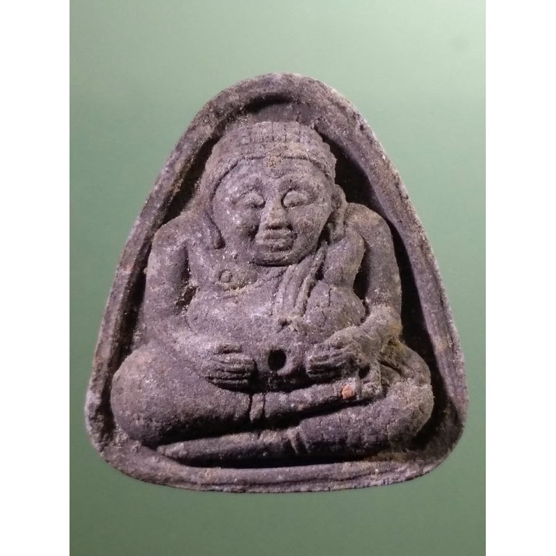 Antig Plus 1623 พระสังกัจจายน์ เนื้อผงผสมว่าน ชื่อวัด ด้านหลัง อ่านไม่ออก เนื่องจากกดพิมพ์มาไม่ ...