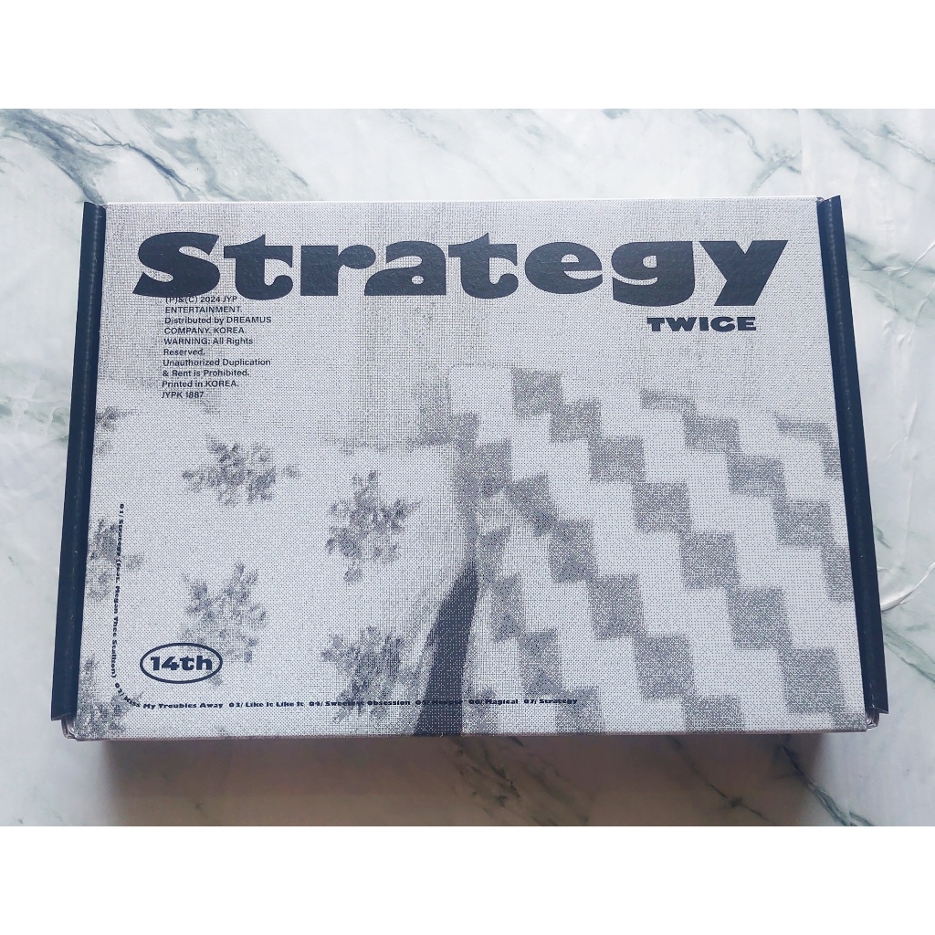 อัลบั้ม TWICE - Strategy Album เวอร์ Step 3 พร้อมส่ง แกะแล้ว ไม่มีการ์ด ...