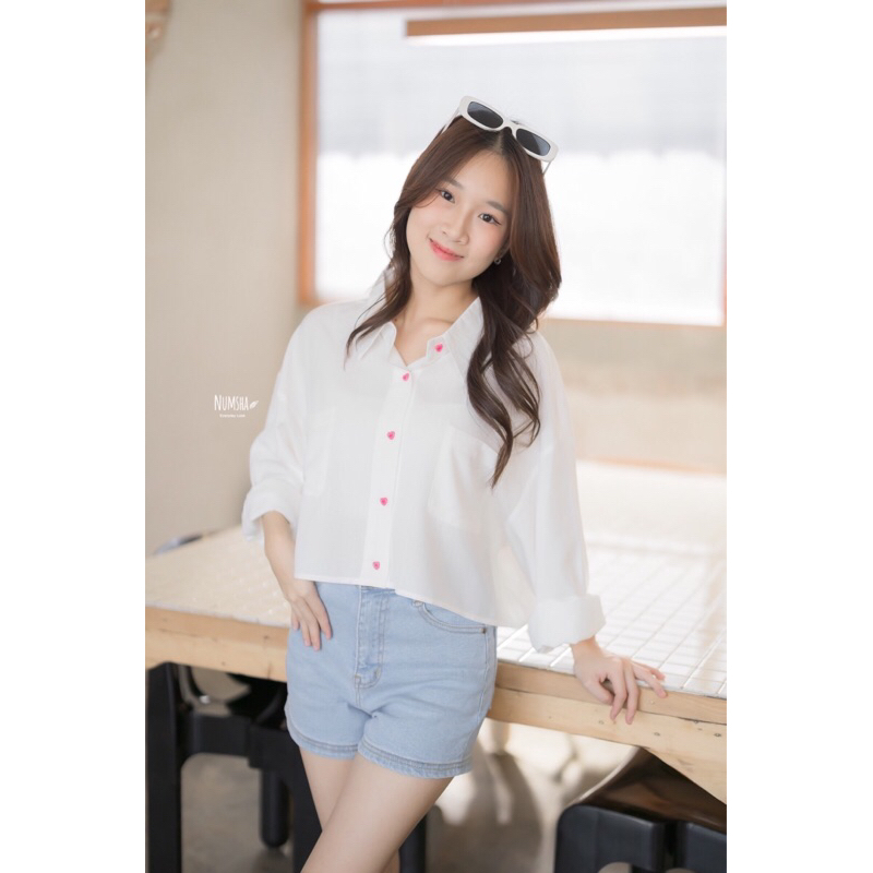 Numsha Brand เสื้อเชิ้ตครอปกระดุมหัวใจ 2587 / NB24086 | Shopee Thailand