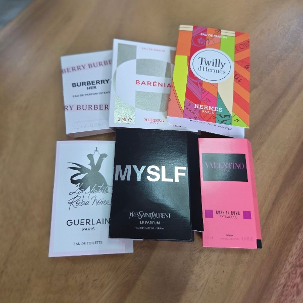 รวมน้ำหอมพกพา ขนาดทดลอง น้ำหอมเทสเตอร์ Barenia ,Twilly ,Ysl , Versace ...