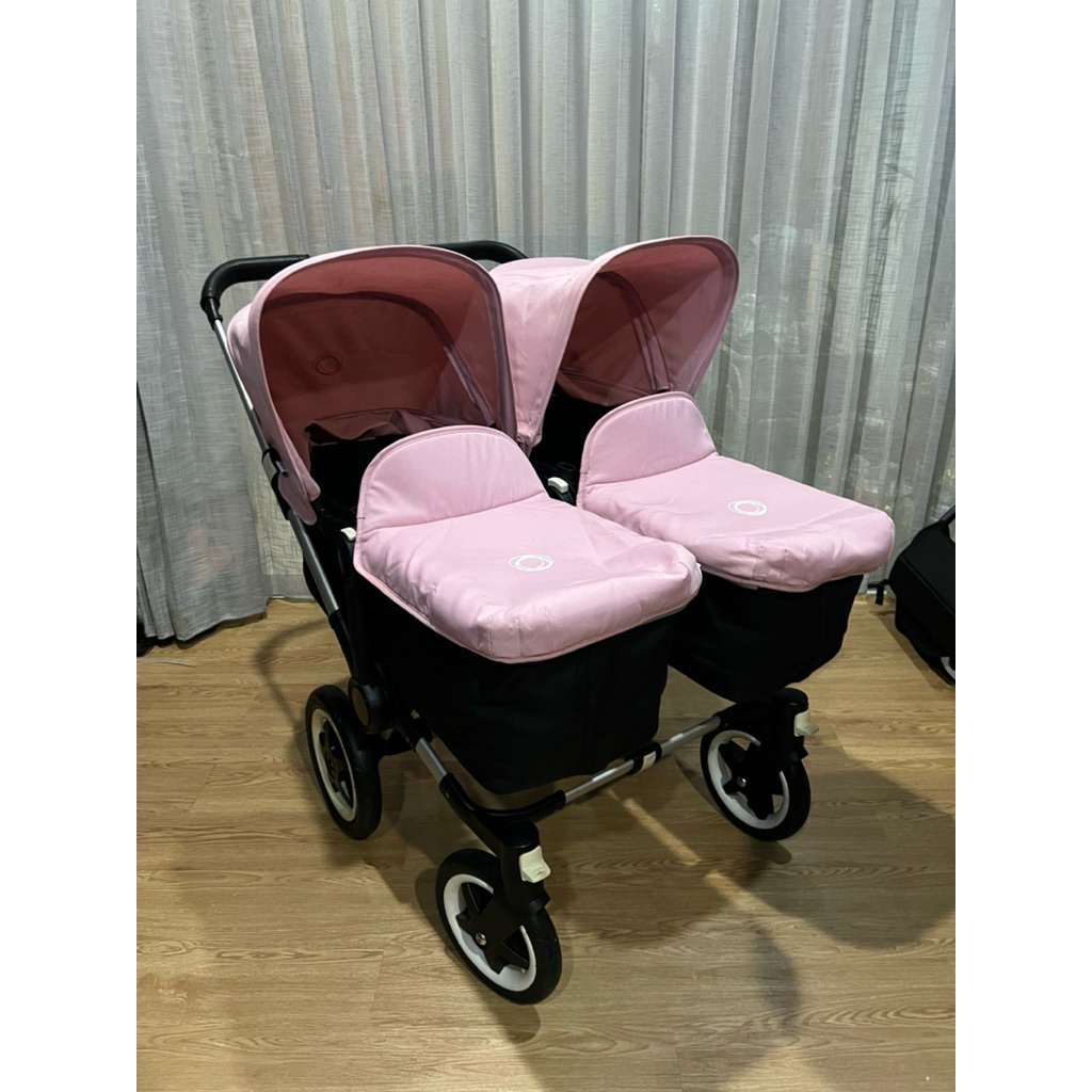 Bugaboo Donkey Twin รถเข็นเด็กแฝดที่สามารถปรับในช่วงวัยทารกและนั่งได้ในวัยโต อุปกรณ์ครบ เป็น1 ...