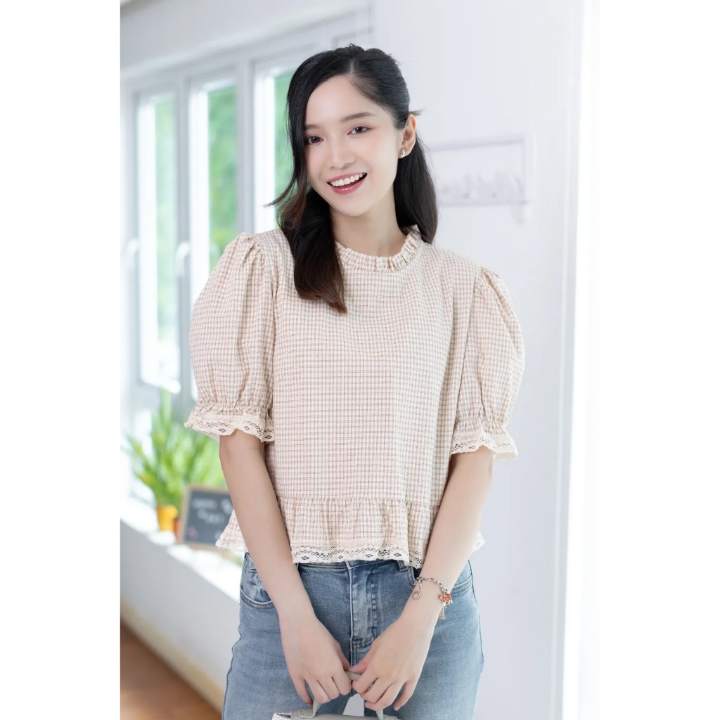 Narinari : NT2514 Soft Trim Cotton Blouse เสื้อคอตตอน หวานแบบวินเทจ | Shopee Thailand