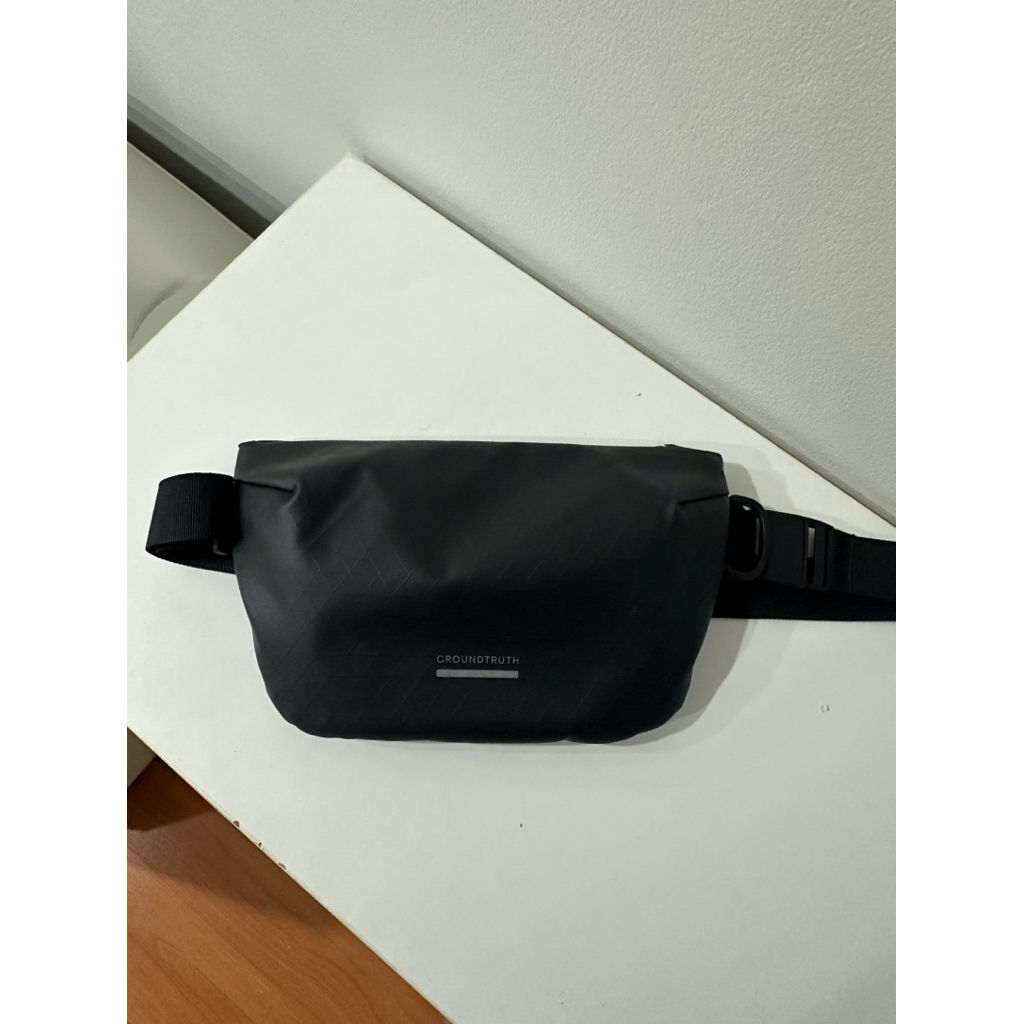 กระเป๋า GROUNDTRUTH RIKR 2.5L (มือ 2) | Shopee Thailand