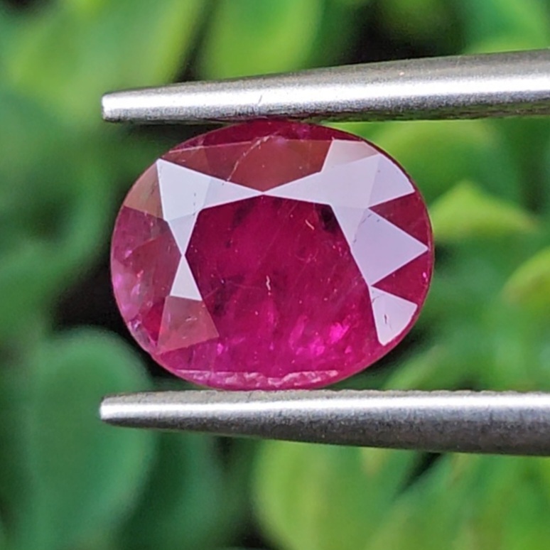 พลอย ทับทิม สยาม Siam Ruby sapphire 1.60 กะรัต (Cts.) พร้อมใบเซอร์ ...
