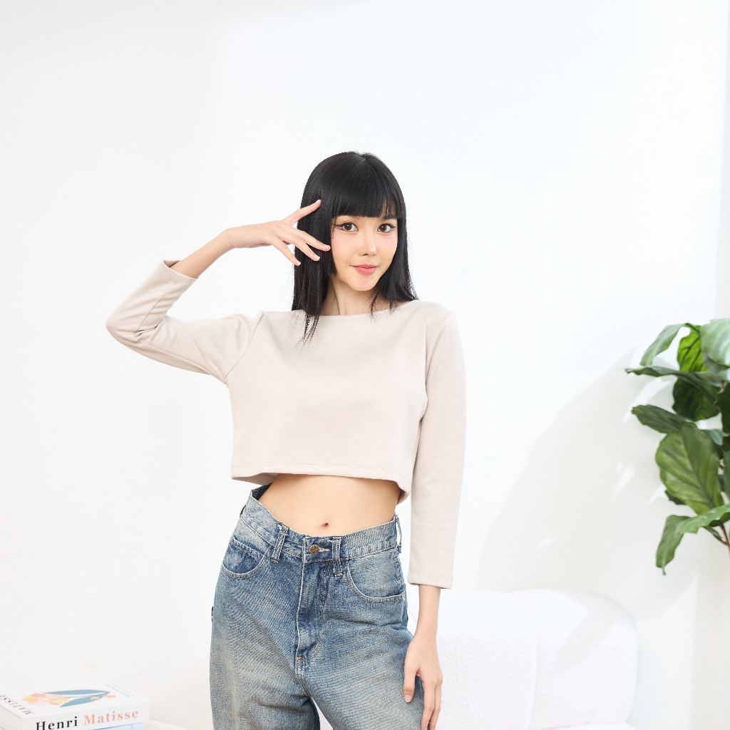 [Chills.bkk] เสื้อครอปเนื้อนุ่ม ผ้าเย็นสบาย ไม่ต้องรีด/ Chills crop top ...