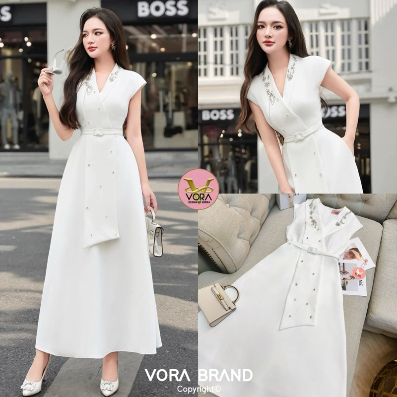 vora Dress ยาว แขนล้ำ แต่งปกยาว ปักเพชรสวยมากค่ะ อกมีฟองน้ำ จัดทรงให้ค่ะ ช่วงเอวเข้ารูป มีเข็ม ...