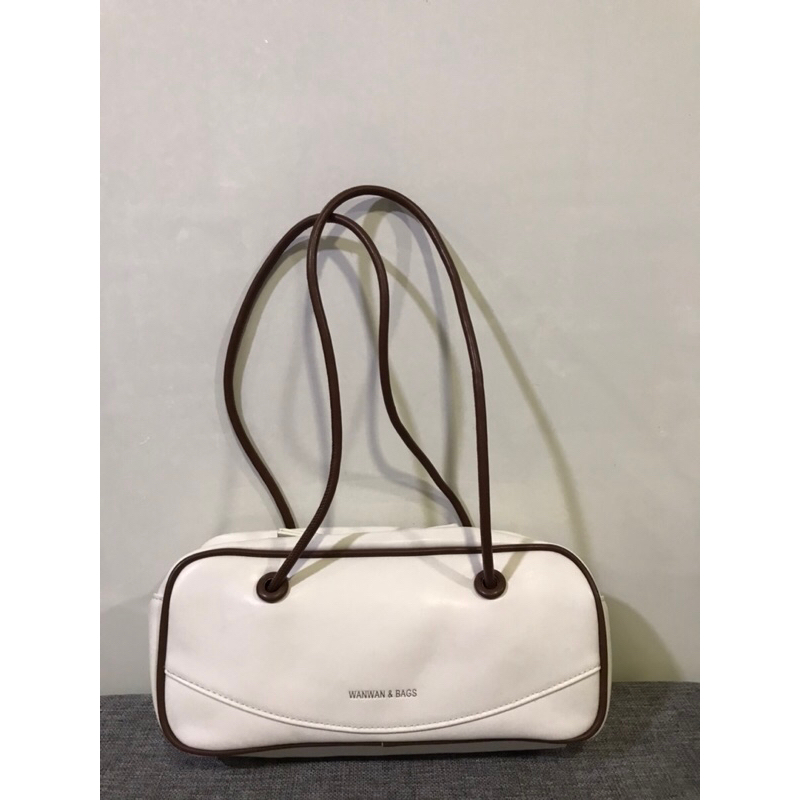 กระเป๋าสะพาย WANWAN & Bag มือสองสภาพดี | Shopee Thailand