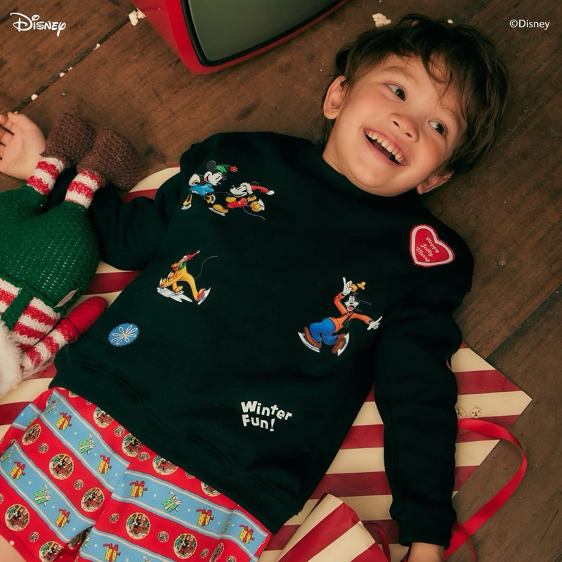 Endless holiday 4y (เสื้อ) สภาพใหม่มากพร้อมส่ง | Shopee Thailand