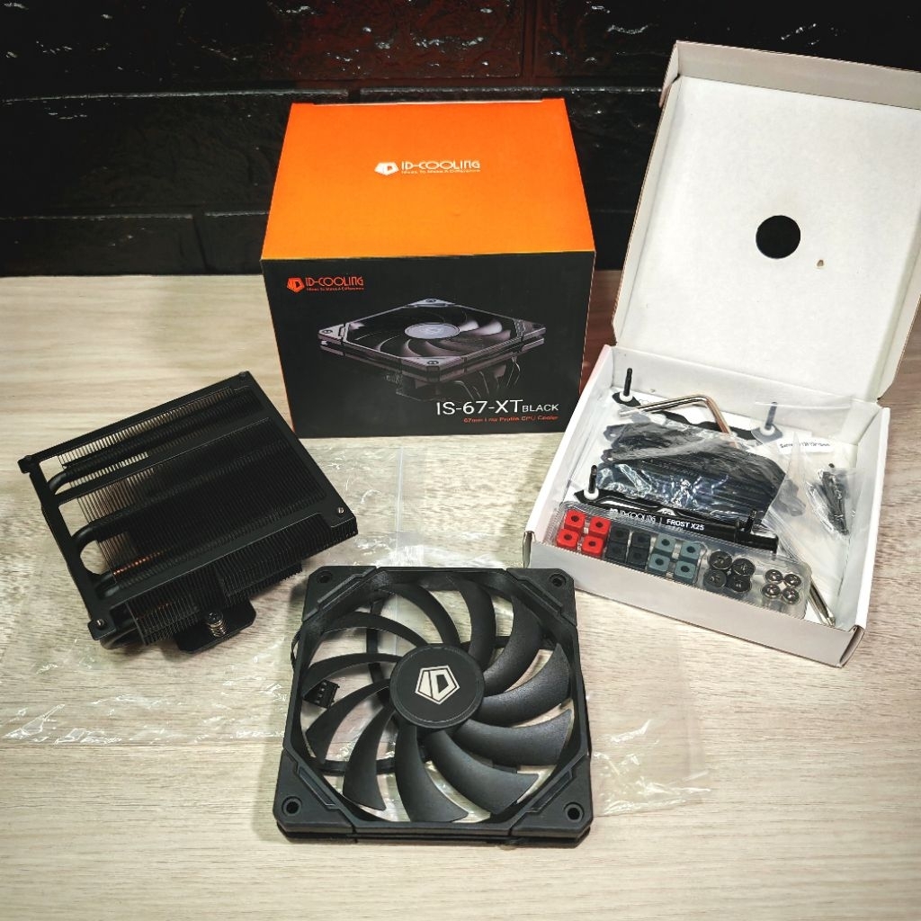 ID-COOLING IS-55 ARGB สีดำ (มือสอง) | Shopee Thailand