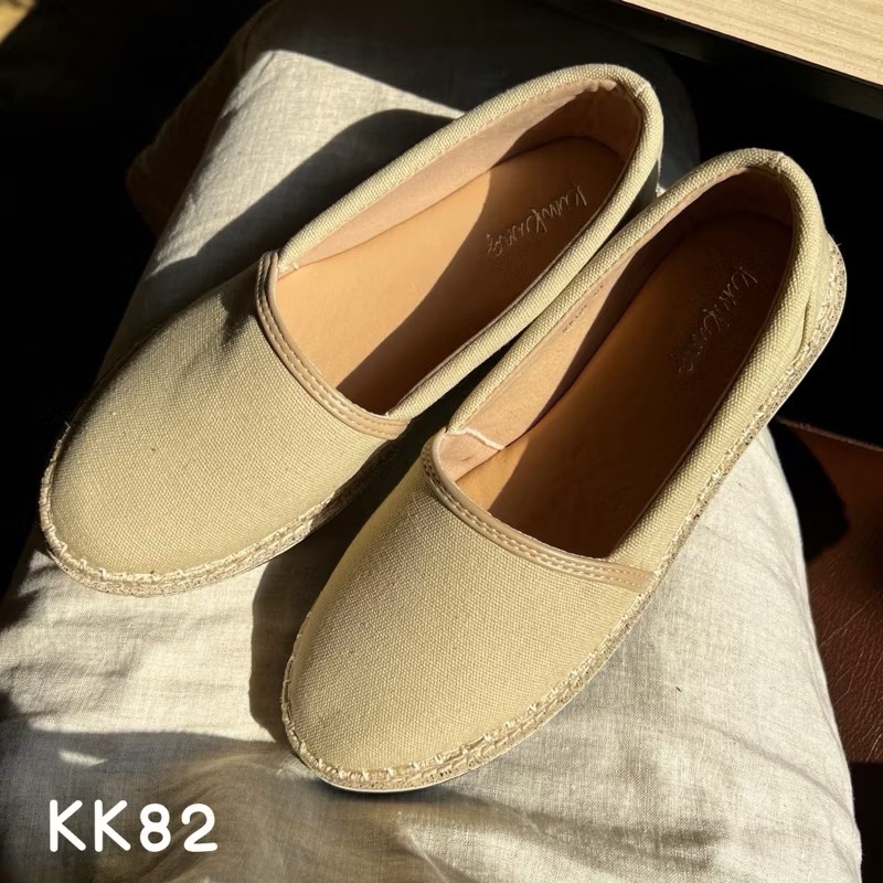 พร้อมส่ง KIMKUNG รองเท้าคัทชู ผ้าแคนวาส KK81/KK82 รองเท้าคัทชูผู้หญิง คัทชู ส้นแบน | Shopee Thailand