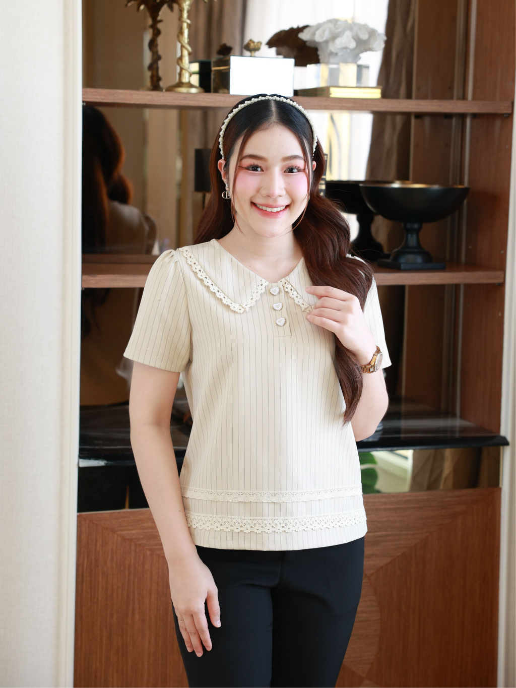 Glucoat | [P158] เสื้อสีครีมลายริ้ว คอปก ชายแต่งเทปลูกไม้ กระดุมหน้า 3 เม็ดใช้งานได้ | Shopee ...