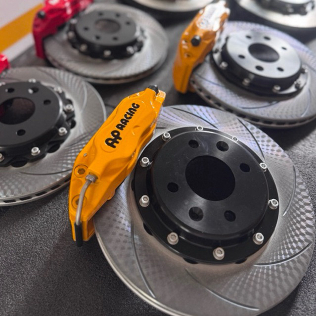 เบรค AP 7600 4 Pot มือ 1 ตรงรุ่นสำหรับล้อขอบ 15 มีทุกรุ่นเลือกปรับแต่ง ...