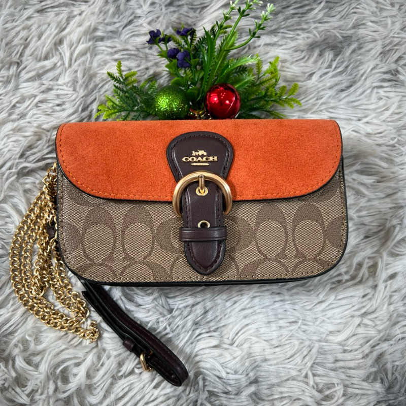 Use like new‼️กระเป๋าสะพายสายโซ่+คล้องมือ 2 in 1 แท้ 7 นิ้ว no.c5620 ...