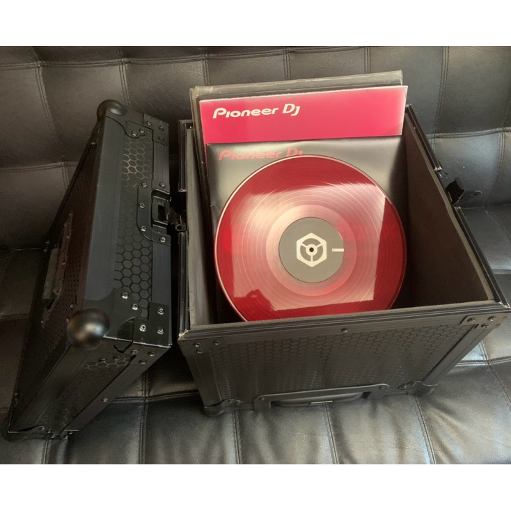 Vinyl Flight Case กล่องสำหรับใส่แผ่นเสียงไวนิล มีล้อลากสำหรับเคลื่อน ...