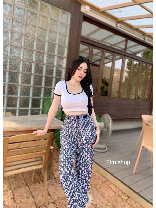 Roseshop set 2 ชิ้น เสื้อคอยูแต่งทูโทนแมทส์ กับกางเกงแต่งขอบ เป๊ะ น่ารักสุด cute | Shopee Thailand
