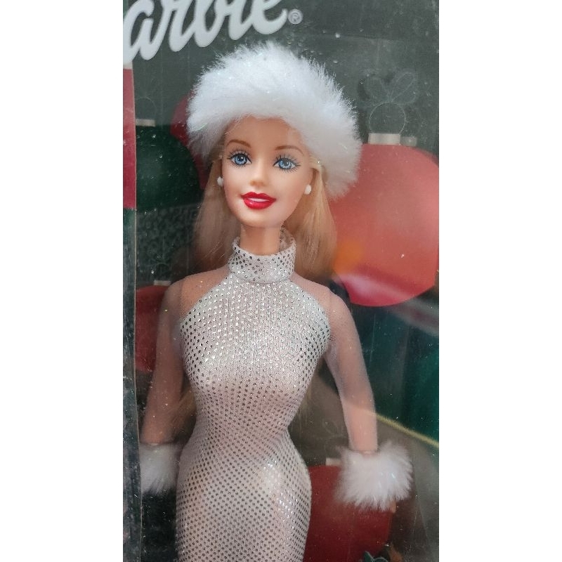 **กล่องไม่สวย** 2001 Holiday Excitement Barbie Doll 2001 Mattel #29203 ...