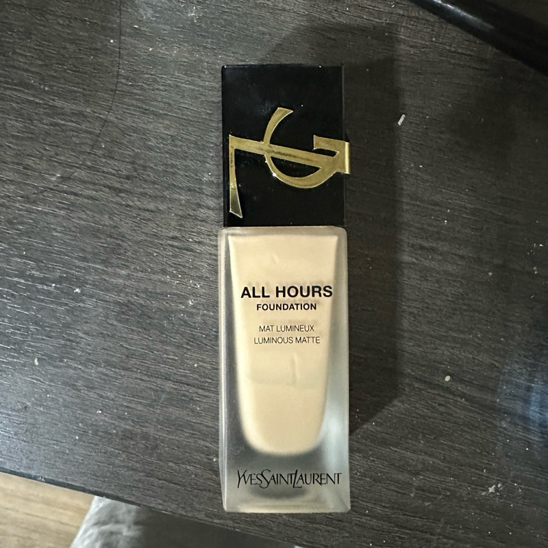 ysl all hour foundation สี LN4 ส่งต่อค่ะ ใช้ไปแค่3ครั้งเหลือเต็มขวดเลย ...