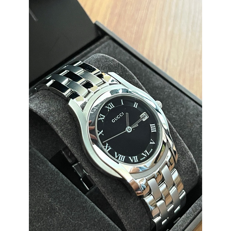 GUCCI Round face Watches 5500L Quartz Black Dial Women's SS | Shopee ...