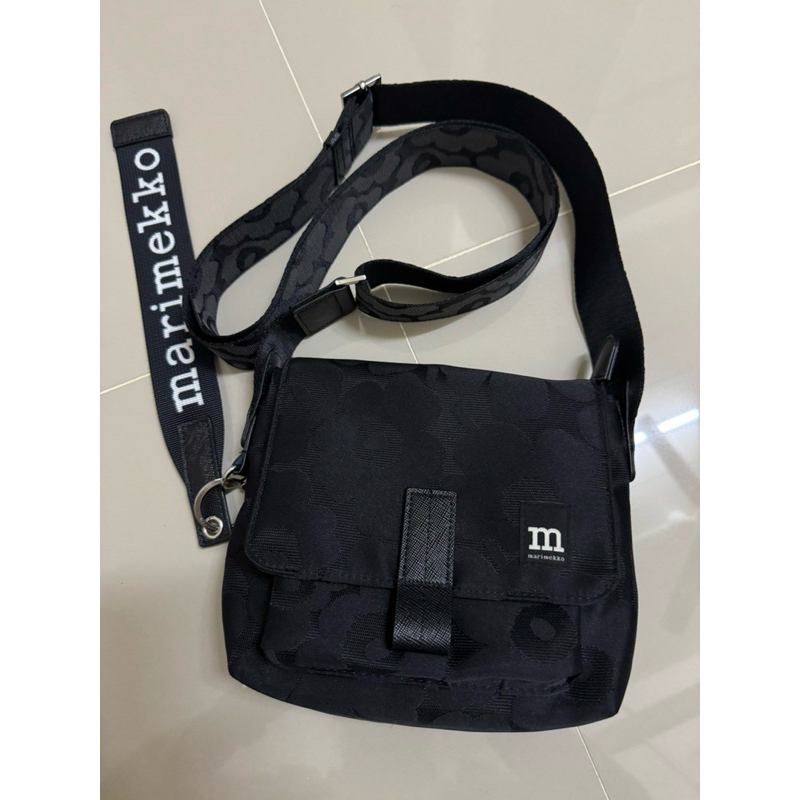 used bags Marimekko mini messenger unikko | Shopee Thailand
