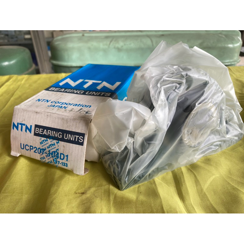 ตลับลูกปืนตุ๊กตา NTN UCP 207-104D1 แท้ ลูกปืน ตุ๊กตา ucp 207 - 104D1 ...