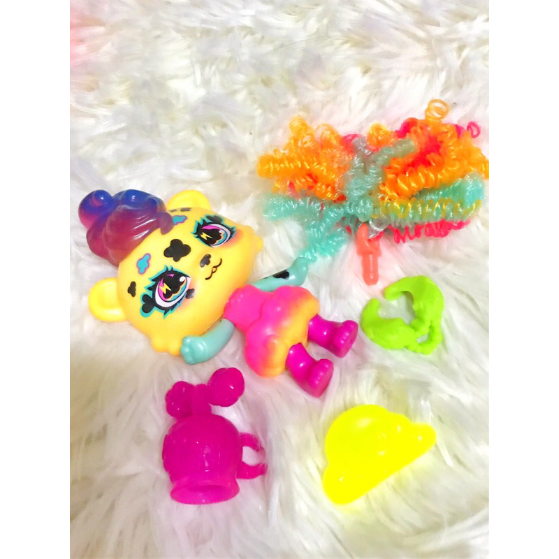 LPS/Cloudees Mattel จะมีอุปกรณ์ให้4ชิ้นต่อ1ตัว /อุปกรณ์สามารถเปลี่ยนตัว ...