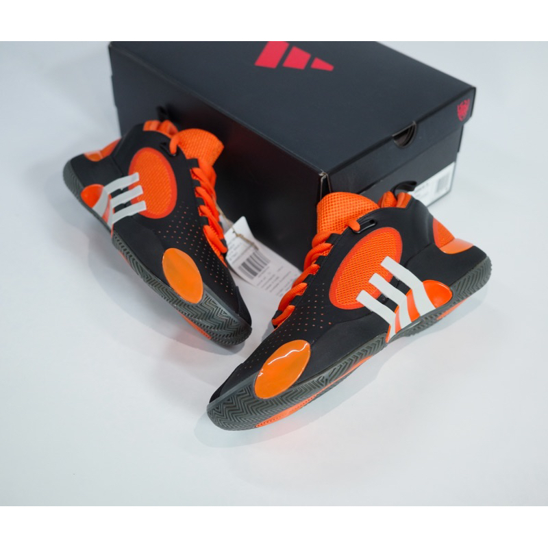 🔥เหลือ 1,699- ทักแชทรับโค้ด30%🔥 Adidas DON ISSUE 5 " IE7941 " ของแท้ ...