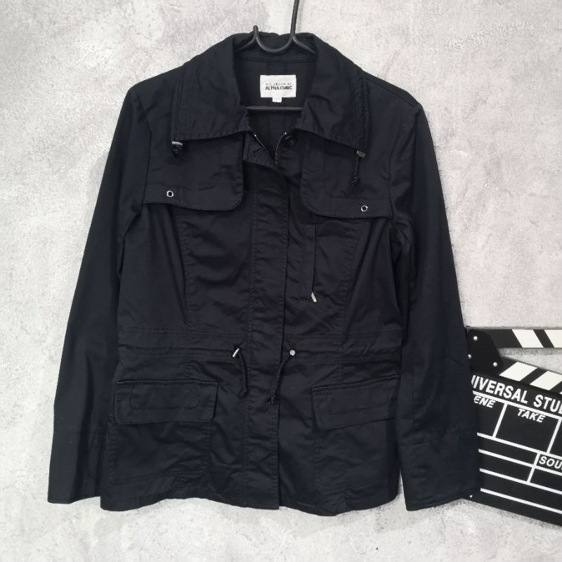 ผ้ามือสอง แจ็คเก็ตแขนยาวหญิง ALPHA CUBIC | Shopee Thailand