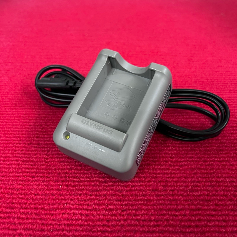 [มือสอง] แท่นชาร์จกล้อง Olympus BCS-5 สำหรับชาร์จแบต BLS-5 / BLS-50 ...