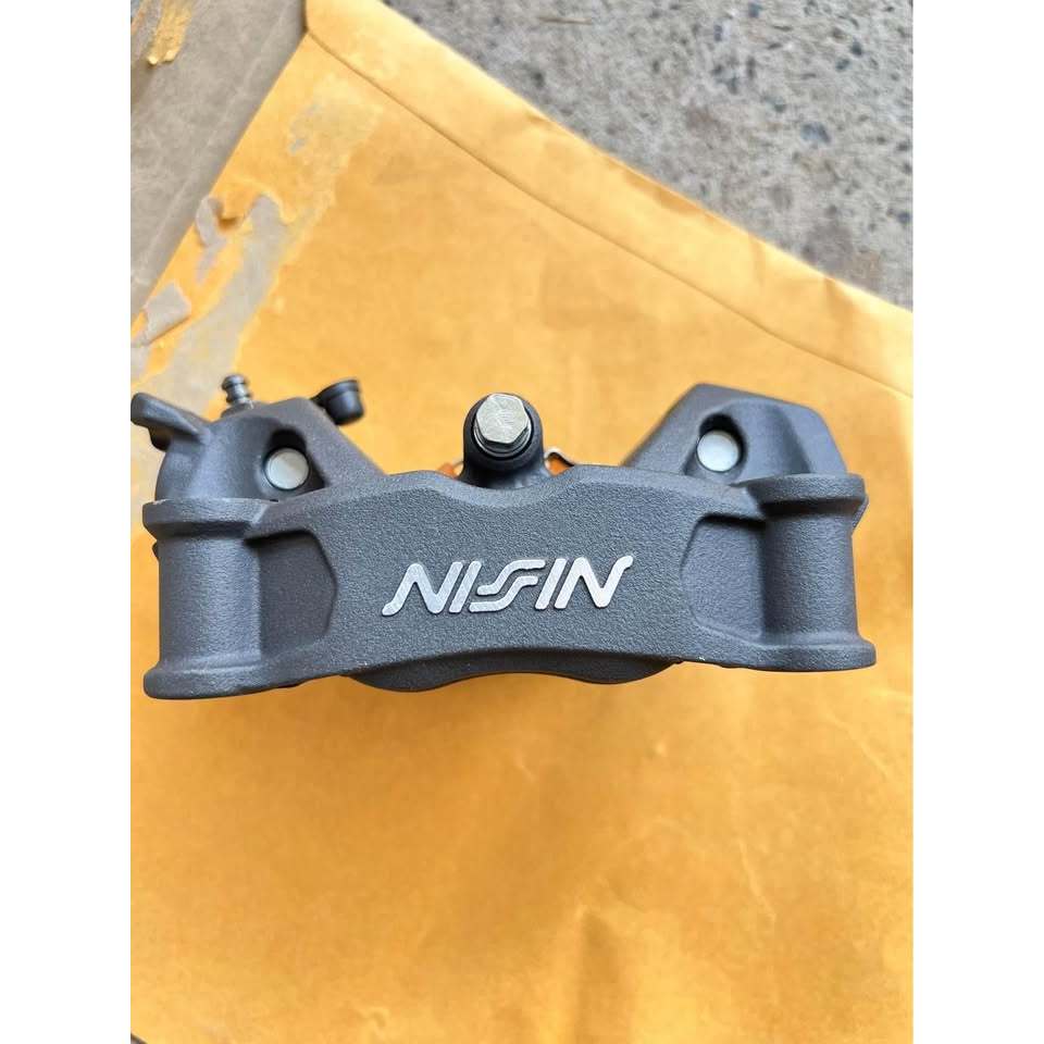ปั้มเบรค 4 pot NISSIN สภาพใหม่ๆ ข้างซ้าย | Shopee Thailand