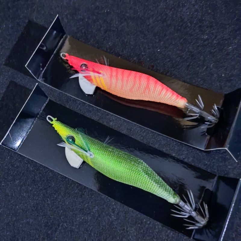 โยกุ้งตกปลาหมึกคุณภาพดีสูง ฮายาบูซะ รุ่น Squid Junky 2.5นิ้ว น้ำหนัก10g. เรืองแสง ชบาเคลือบกัน ...