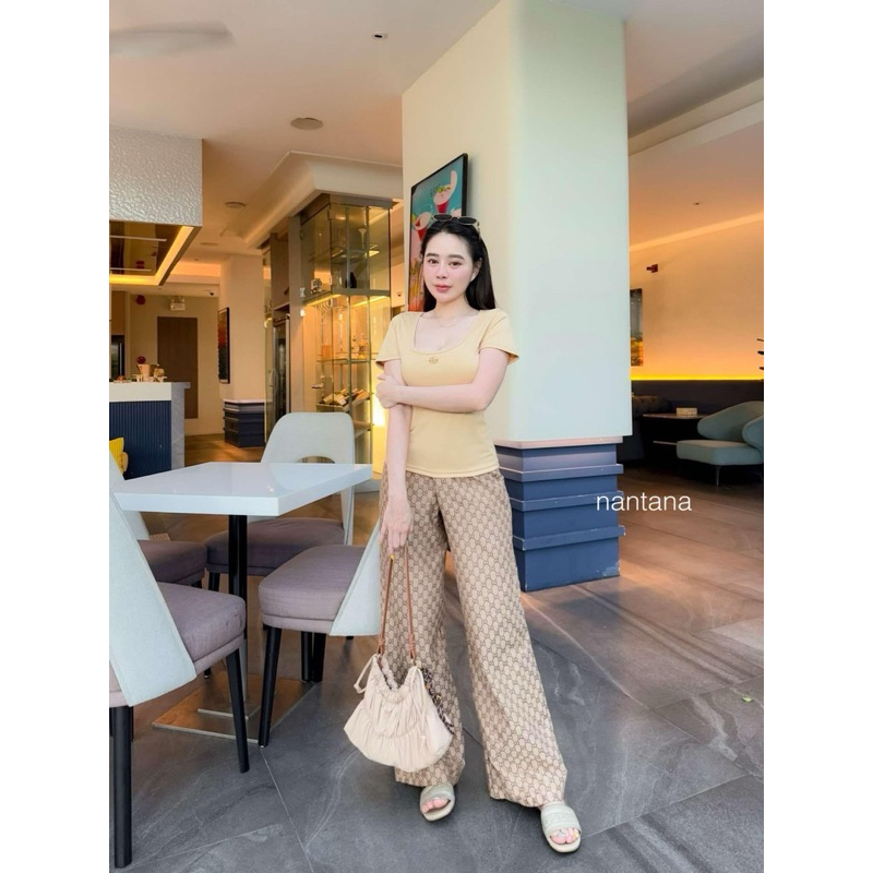 Phapassz - Setเสื้อยืดคอยูเรียบๆ ติดเข็มกลัดgg ผ้าดีใส่สบายแมทมากับกางเกงผ้าทอกุชชี่พรีเมี่ยม ...