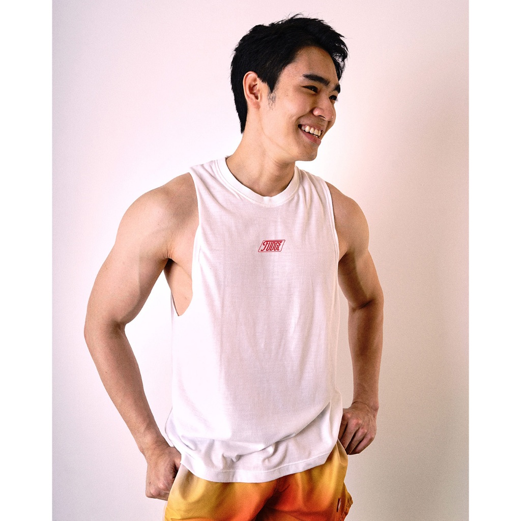 Fudge - Breeze T - เสื้อแขนกุดซัมเมอร์ทรงเว้าผ้าบาง - สีขาว | Shopee Thailand