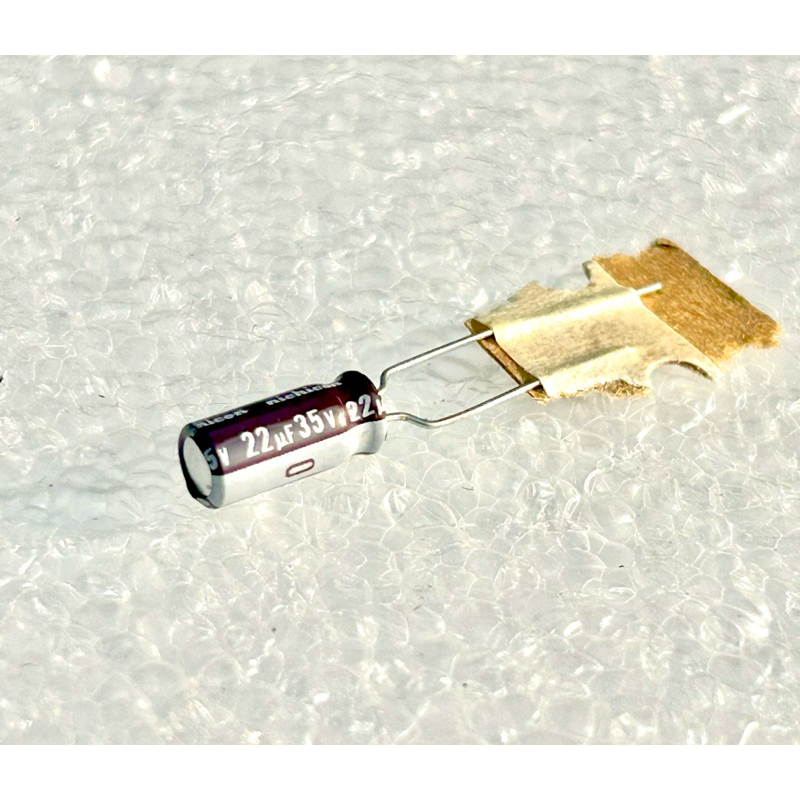 คาปาซิเตอร์ 22uF 35V 105C NICHICON PM Series 5x11mm Extremely Low ...