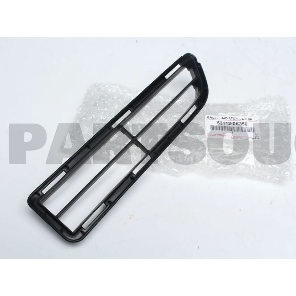 820. (ของแท้) 53113-0K010,53112-0K350 ตะแกรงช่องลมกันชนหน้า Toyota Revo ...