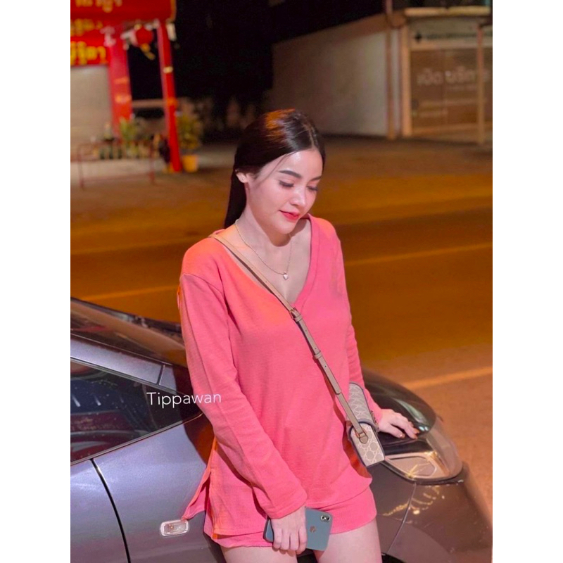 Phapassz - setเสื้อแขนยาวคอวี มาพร้อมกางเกงขาสั้น เนื้อผ้าพรีเมียมมากๆคะ Tippawan | Shopee Thailand