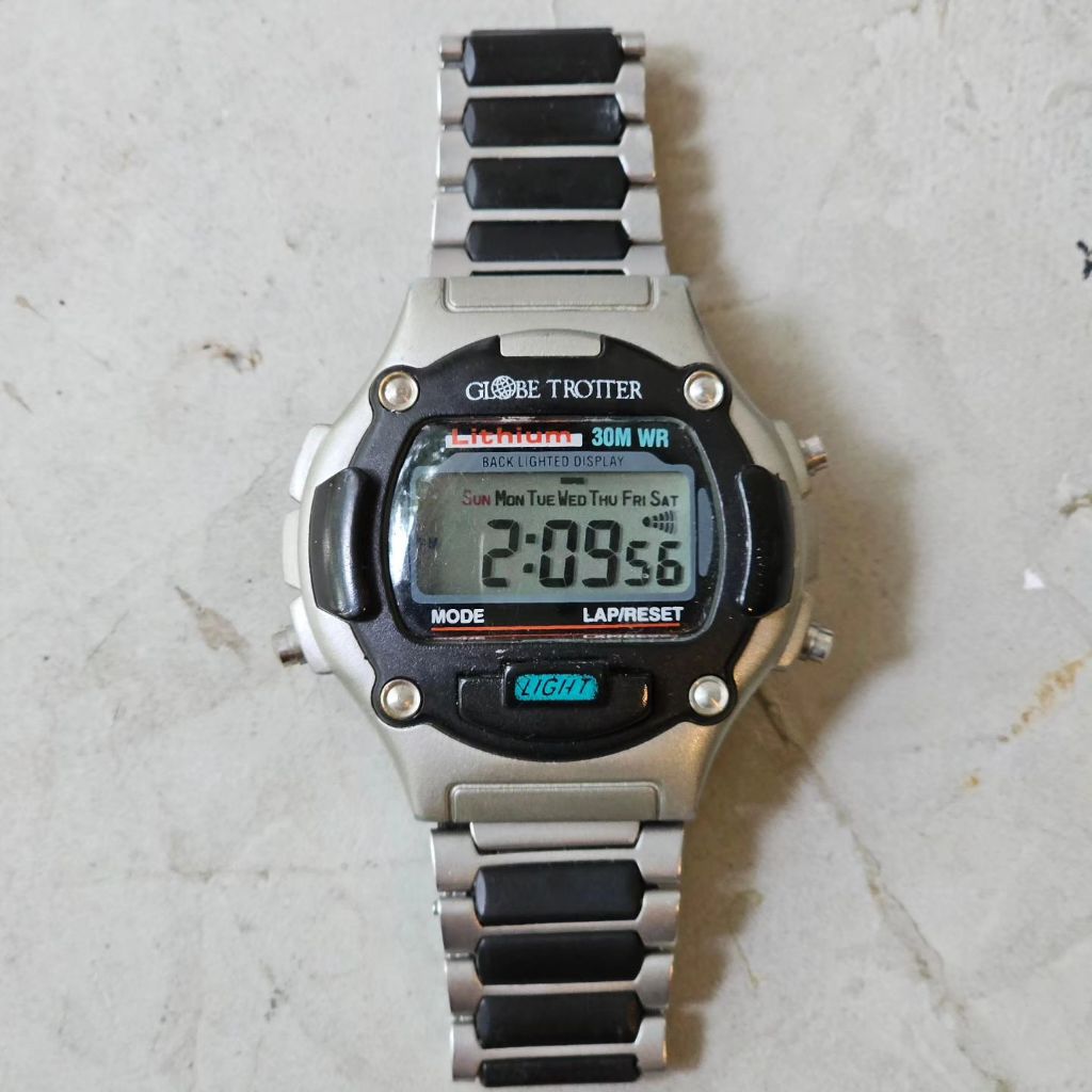 Globe Trotter Digital Watch | Shopee Thailand