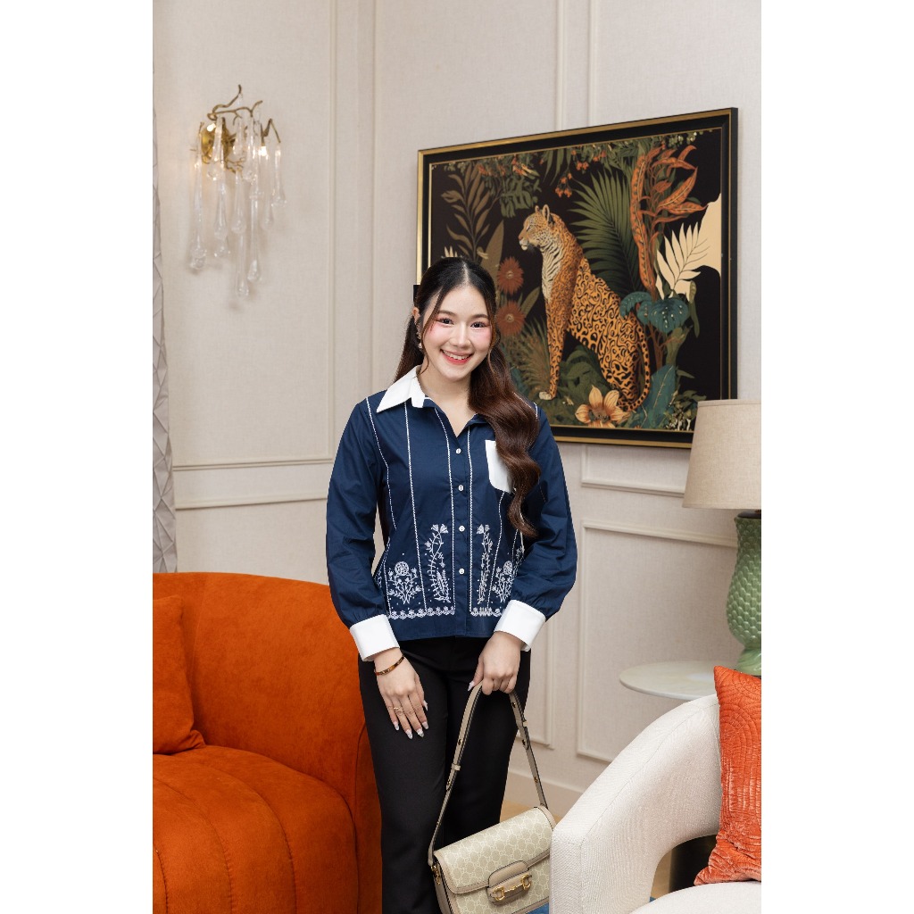 Glucoat | [T293] เสื้อเชิ้ตสีกรม คอปกสีขาว กระเป๋าเสื้อเล็ก ๆ ด้านซ้ายบนสีขาว เพิ่มความเก๋ ชาย ...