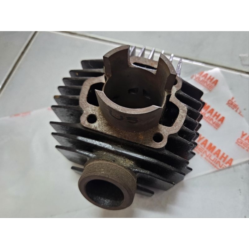 เสื้อสูบ แท้ใหม่ ญี่ปุ่น Yamaha Mate 50cc. U5 U5E MF3 Cylinder | Shopee ...