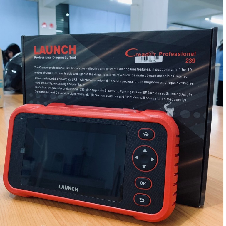 เครื่องวิเคาระห์ปัญหารถยนต์ สำหรับรถยนต์ รถทั่วไป 12V LAUNCH CRP239 | Shopee Thailand