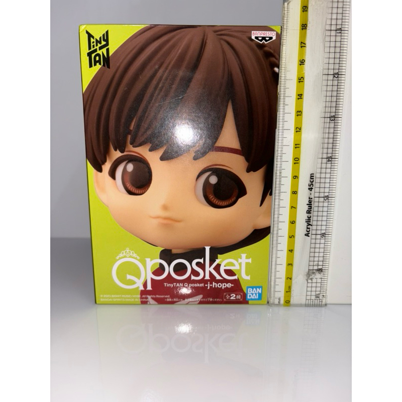 Qposket BTS Tiny TAN - j-hope (A) แท้ มือ 1 รุ่นแรก ผิวกล่องพองเล็กน้อย | Shopee Thailand