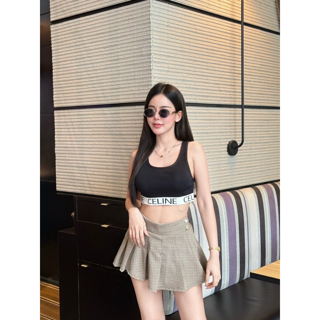 Phapassz - set2ชิ้น ครอปกล้ามไหมพรหมแต่งขอบลายแบรนด์ดัง+กระโปรงคุมโทนซับกางเกงด้านใน ผ้านำเข้า ...