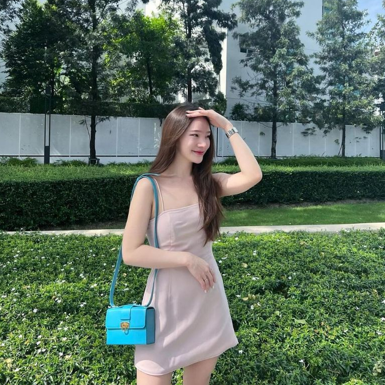 VERA Alex กระเป๋าคล้องแขน สะพายข้าง ที่ให้ลุค Chic & Chill | Shopee Thailand