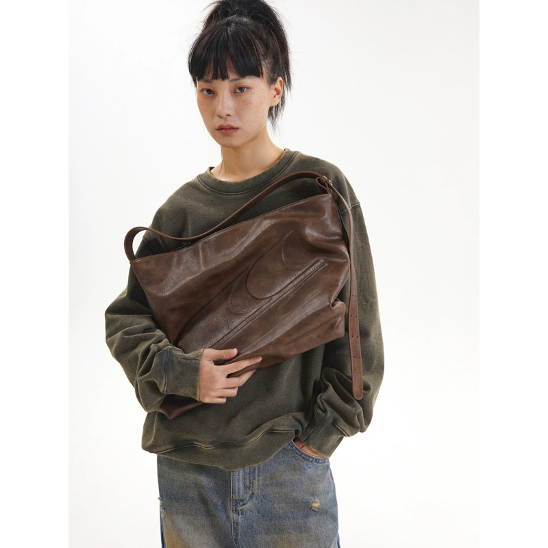 (preorder) crying center bag สามารถใช้โค้ดส่วนลดได้สูงสุด 30% | Shopee ...