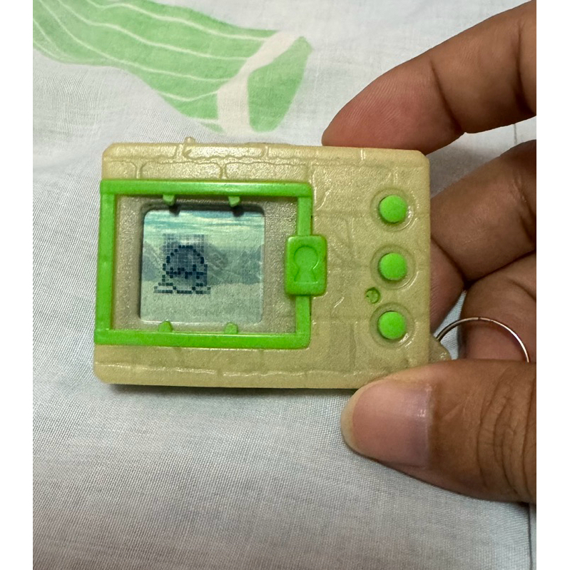 digimon v pet 1997 v.4 glow in the dark | Shopee Thailand
