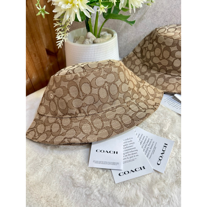 หมวกบักเก็ต COACH Bucket Hat In Signature Jacquard CH401KHAML | Shopee ...