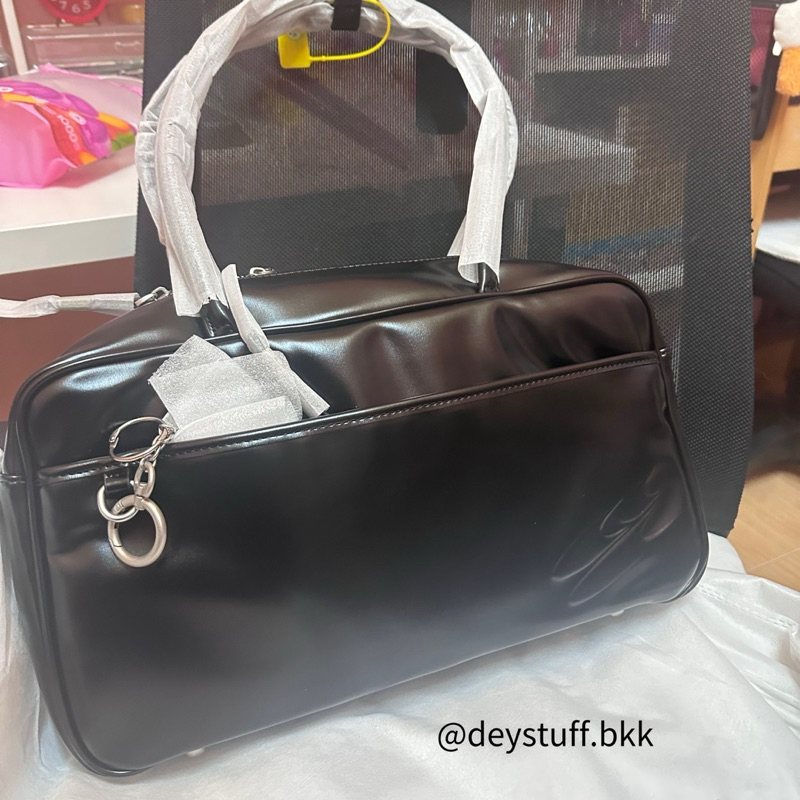 (Pre-Order) Crying Center - Shoulder Bag 💼 | Shopee Thailand